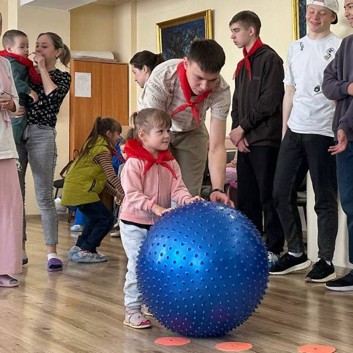 The great power of fairy tales: university students at a holiday for ...